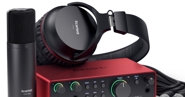 Focusrite Scarlett 2i2 Studio 4th GEN Hangkártya